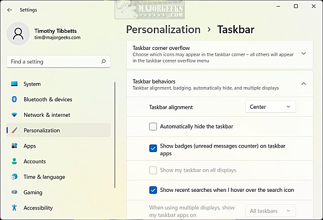 How to Hide the Taskbar in Windows 10 & 11 - MajorGeeks