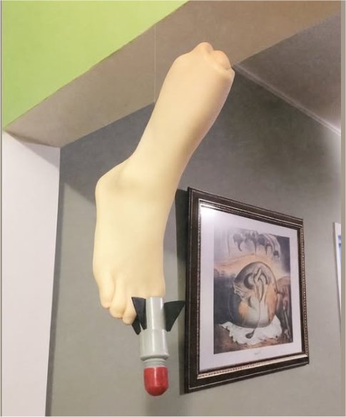 Random Photo: Kiss Me Under... - MajorGeeks