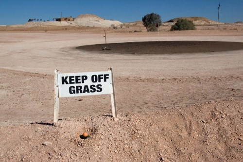 Classic Australian Signs (16 Photos) - MajorGeeks